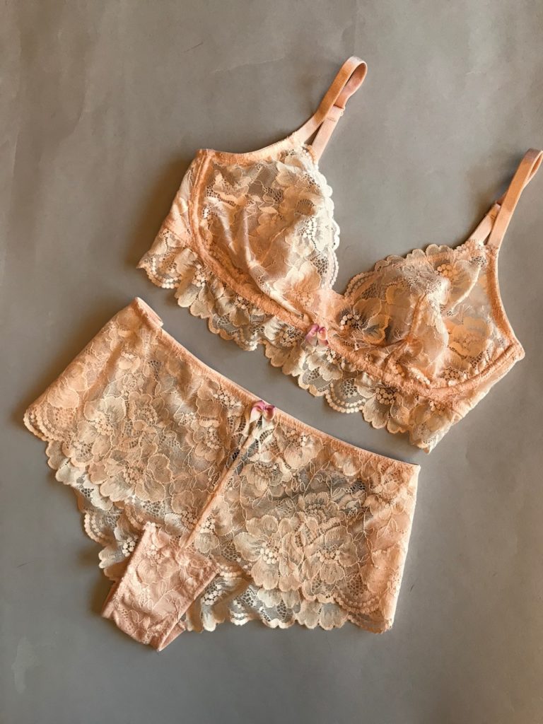 Sweetest Sin Shell Pink Bralette Set (Hipster) - Bella Mammella